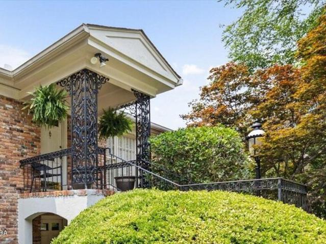 Vista Cir Apt C, Macon, Condo For Sale