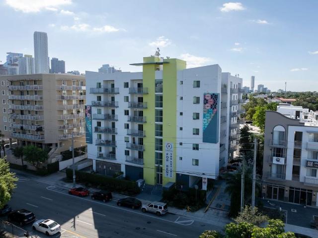 Vista del Rio Apartments 1 Bedroom Apartment for Rent at 624 Sw 1st St, Miami, FL 33130 East Little Havana