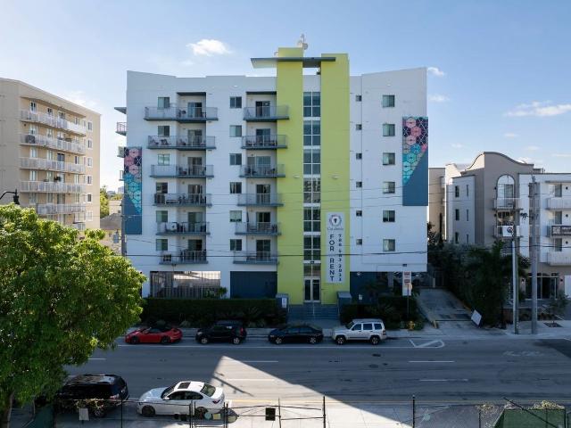 Vista del Rio Apartments 2 Bedroom Apartment for Rent at 624 Sw 1st St, Miami, FL 33130 East Little Havana