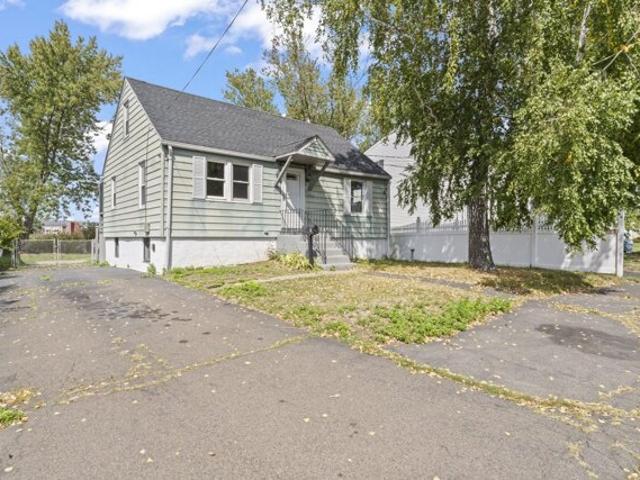 Vista Dr, East Haven, Home For Sale