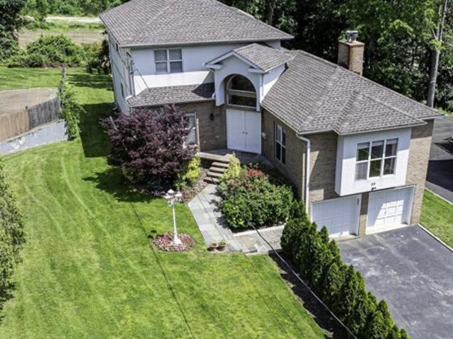 Vista Hill Rd, Great Neck, Home For Sale
