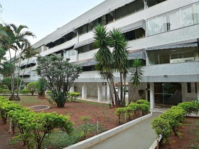 Vista livre, conforto e excelente localização na Asa Sul!