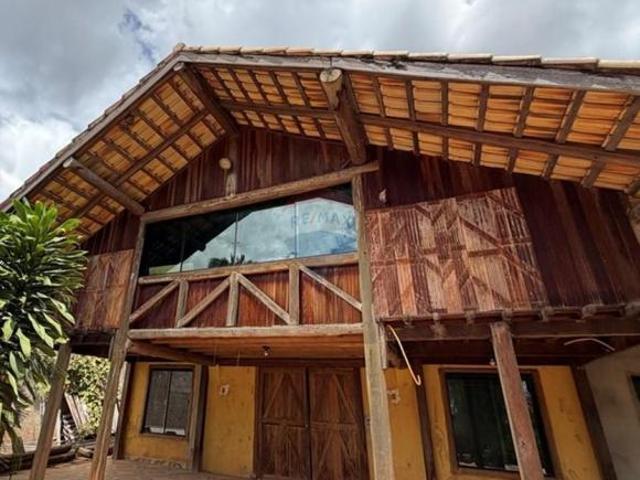 Vista livre para Águas Claras Casa em madeira + 2 chalés terreno com 986 m2 Arniqueira condomínio
