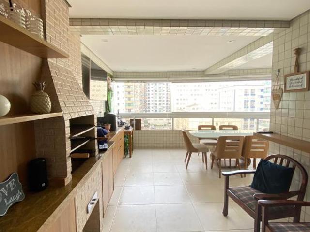 Vista mar alto padrão | 04 Suítes na quadra da praia | Semi mobiliado