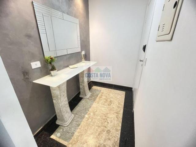Vista mar no Canto do Forte, com 3 quartos, 1 suíte, 147m², mobiliado e 3 vagas a 50m da praia