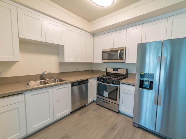 Vista NoHo 3 Bedroom Apartment for Rent at 5645 Farmdale Ave, Los Angeles, CA 91601 Mid Town North Hollywood