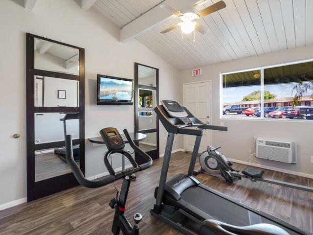 Vista Oaks Studio Apartment for Rent at 1556 E Main St, El Cajon, CA 92021 El Cajon