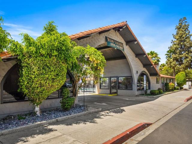 Vista Oaks Studio Apartment for Rent at 1556 E Main St, El Cajon, CA 92021 El Cajon