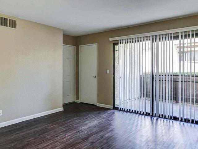 Vista Pointe 1 Bedroom Apartment for Rent at 1400 N Grand Ave, Covina, CA 91724 Covina