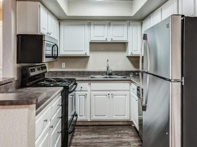 Vista Pointe 2 Bedroom Apartment for Rent at 1400 N Grand Ave, Covina, CA 91724 Covina