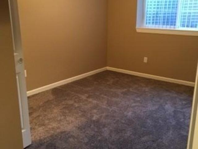 Vista Pointe Apartments in South Salem Oregon Comfortable Living Near Shopping and I5 3 Bedroom Apartment for Rent at 1830 Wiltsey Rd Se, Salem, OR 97306 South Gateway