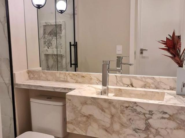 Vista Privilegiada: Cobertura Duplex 3 Quartos e 2 Vagas