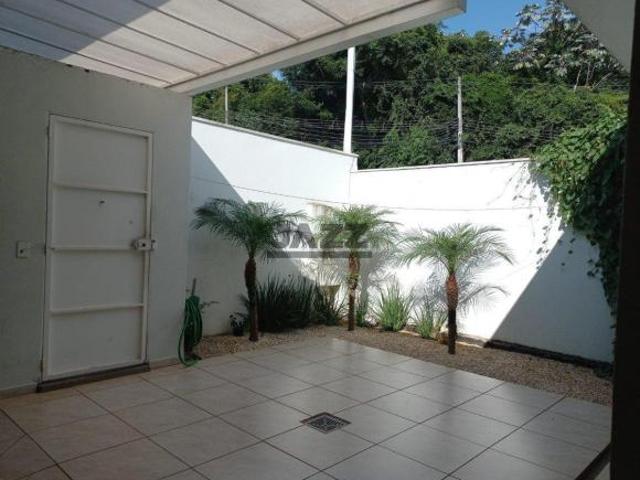 Vista Privilegiada, Conforto e Espaço: Seu Refúgio Perfeito em Meio à Natureza!