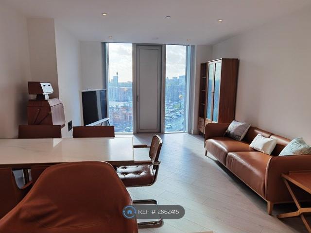 Vista River Tower, Manchester M3, 2 bed flat to rent, £1,700 pcm | PrimeLocation