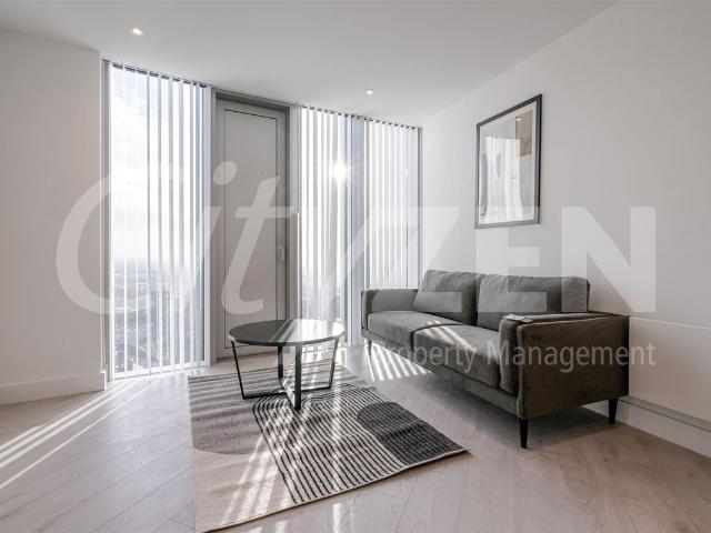 Vista River Gardens, Trinity Way, Manchester M3, 1 bed flat to rent, £1,400 pcm | PrimeLocation