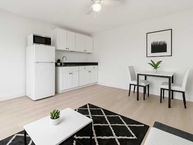 Vista Shores – Bright, Renovated Studios Just Minutes from the Coast! 1 Bedroom Apartment for Rent at 710 E St, Chula Vista, CA 91910 Central Chula Vista