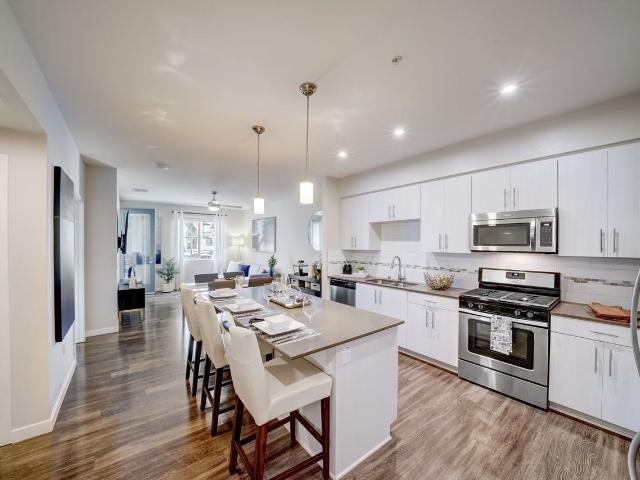 Vistara 2 Bedroom Apartment for Rent at 3410 E 4th St, Ontario, CA 91764 Ontario Center