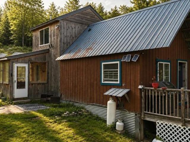 Vistaview Rd, Lakeville, Home For Sale