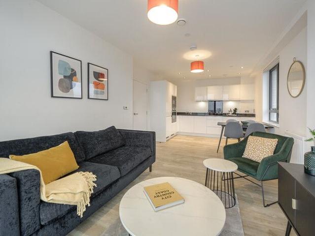 Viscount House, 8 Lakeside Dr, London NW10, 2 bed flat to rent, £2,335 pcm | PrimeLocation