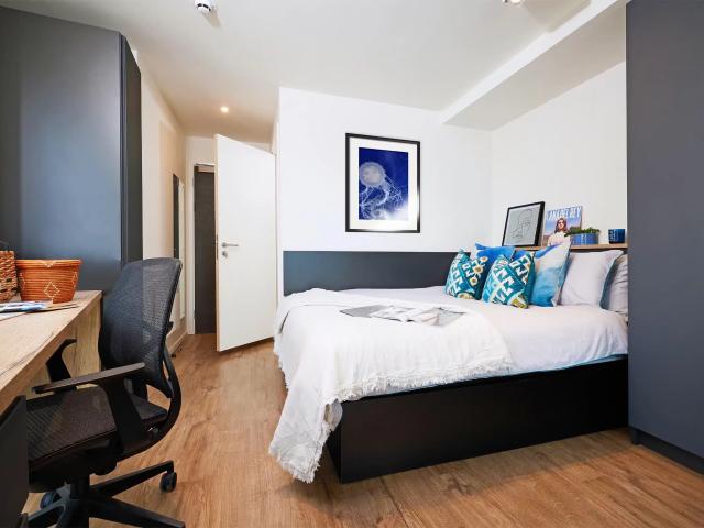 Vita Student Copper Towers, Coventry Student Accommodation | Amber