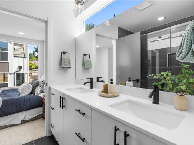 Vitality on 125th 3 Bedroom Home for Rent at 3510 Ne 125th St, Seattle, WA 98125 Lake City