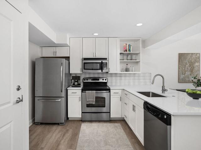 VITRA Apartments 1 Bedroom Apartment for Rent at 8785 Keystone Xing, Indianapolis, IN 46240 Keystone at The Crossing