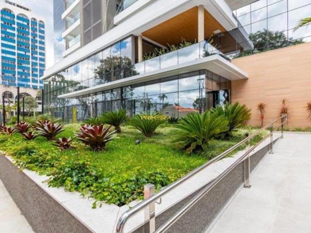 Vitra Apartamento com 253m² e 03 suítes no Água Verde