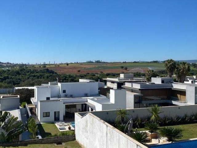 Viva no Paraíso: Conforto, Segurança e Sofisticação Esperam por Você!