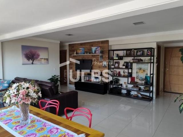 Viva o encanto de morar bem no Setor Bueno! Apartamento com lazer completo e a mobilidade que você p