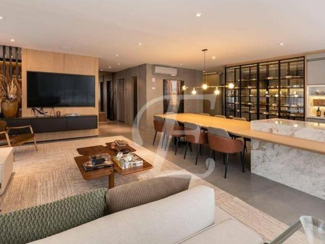 Viva o Essencial com Elegância – 180m², 4 Suítes, Perdizes