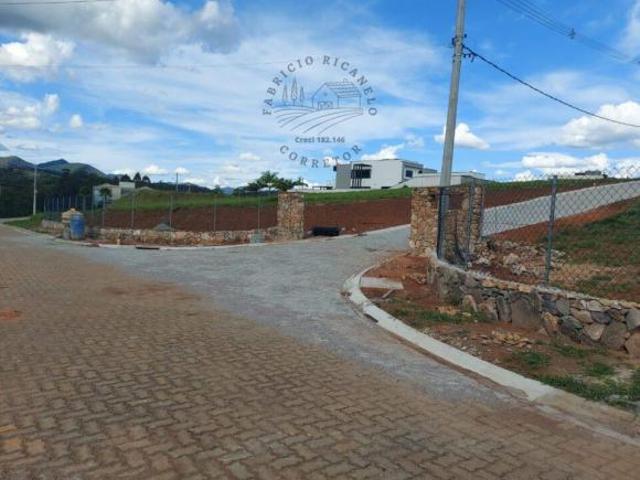 Viva o Exclusivo na represa do Jaguari: Seu Refúgio Inovador no Condomínio Copaíba