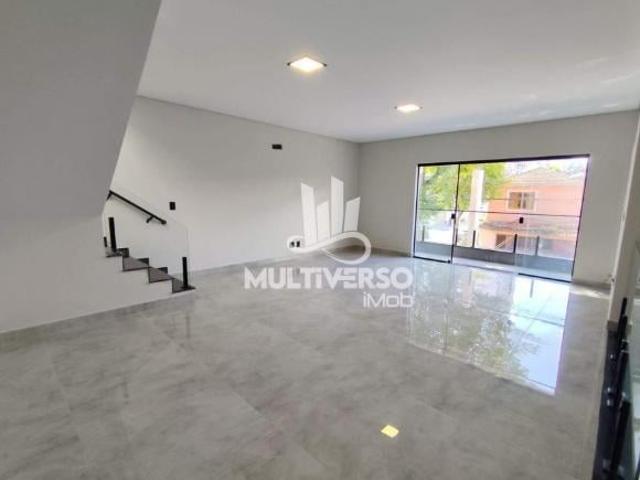 Viva o Luxo e Elegância no Boqueirão Casa Duplex com 4 Suítes com Piscina