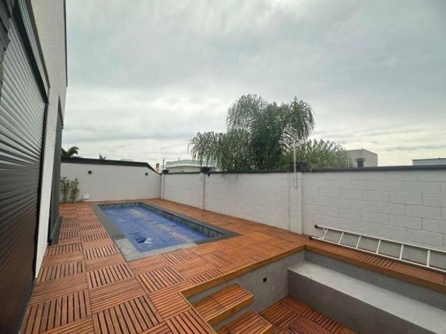 Viva o Moderno com Sofisticação – Casa à Venda no Alphaville Nova Esplanada