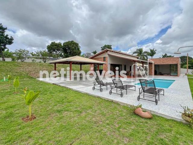 Viva o Melhor da Vida no Nossa Fazenda – Casa Linear com Lazer Completo e Espaço Gourmet