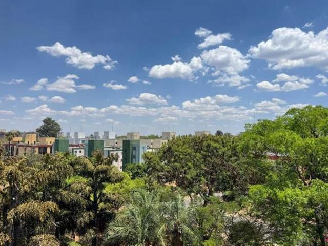 Viva o Melhor do Sudoeste! Apartamento de 4 Quartos com 3 Suítes e Vista Livre — SQSW 301