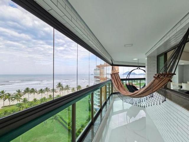 Viva o Sonho à Beira Mar: Cobertura de Luxo no Módulo 6 da Riviera