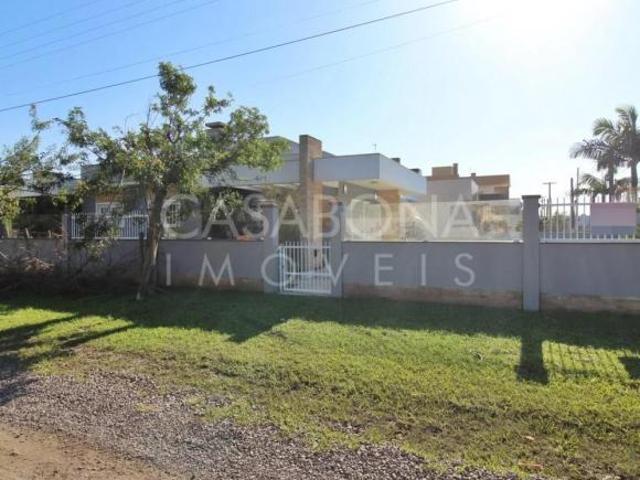 Viva o Sonho à Beira Mar: Casa Incrível a Poucos Passos do Oceano