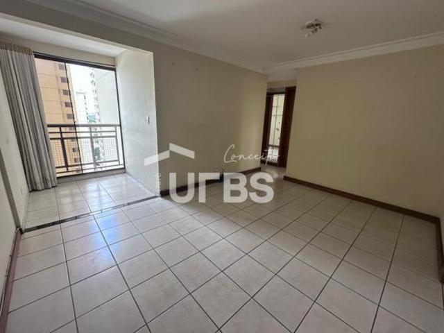 Viva a Exclusividade no Alto da Glória: Apartamento 3 Quartos a poucos passos do Flamboyant!