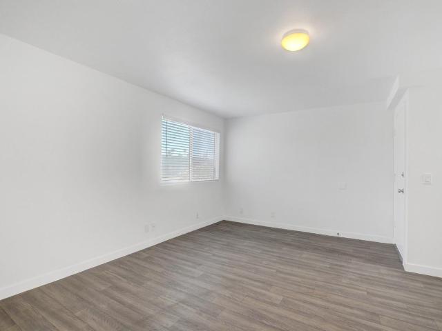Viva Apartments Studio Apartment for Rent at 1450 E Harmon Ave, Las Vegas, NV 89119