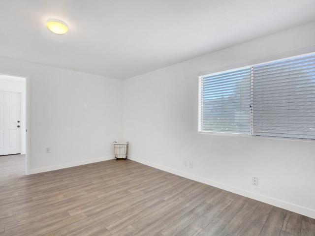 Viva Apartments Studio Apartment for Rent at 1450 E Harmon Ave, Las Vegas, NV 89119