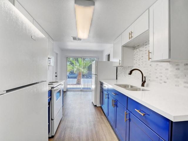 Viva Apartments Studio Apartment for Rent at 1450 E Harmon Ave, Las Vegas, NV 89119