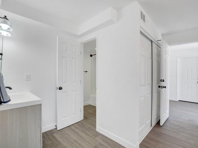 Viva Apartments Studio Apartment for Rent at 1450 E Harmon Ave, Las Vegas, NV 89119