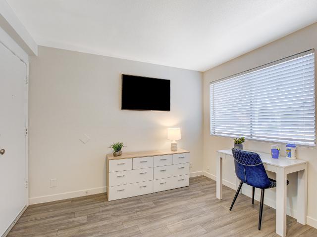 Viva Apartments Studio Apartment for Rent at 1450 E Harmon Ave, Las Vegas, NV 89119