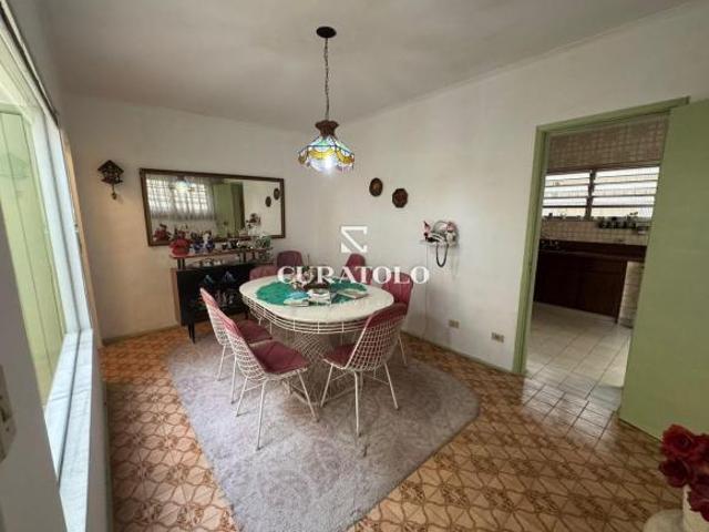 Viva com comodidade no Bosque da Saúde, a 7 min do Metrô Alto do Ipiranga: bela casa de 218 m² com 3