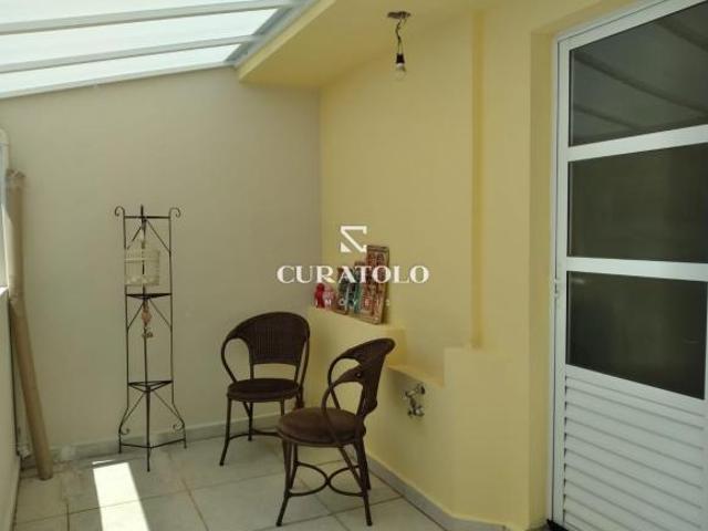 Viva com conforto e espaço: Conheça sua nova casa em condomínio, de 2 Quartos e quintal no Ipirang