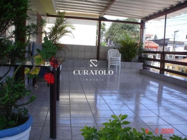 Viva com conforto e espaçoso: Excelente casa na Vila Amália, com 4 Dorms, 4 vagas e área para churra