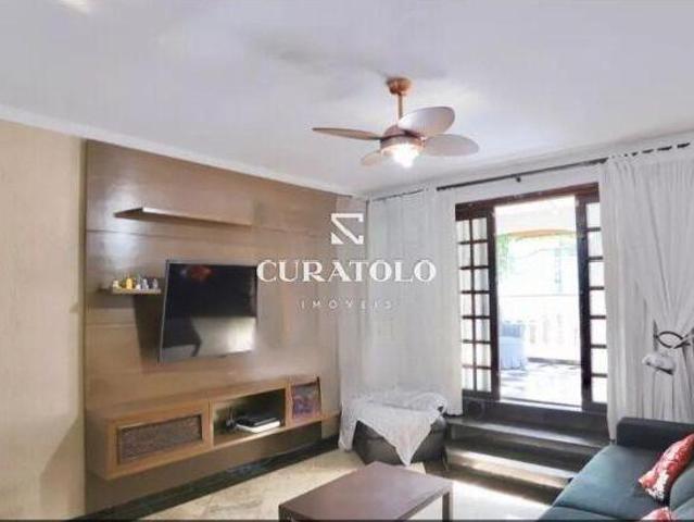 Viva com conforto no melhor da Vila Invernada! Sobrado com 5 Dorms, 2 vagas cobertas e quintal com c