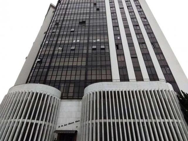 Viva com Elegância e Conforto: Apartamento de 4 Quartos no Coração da Cidade!