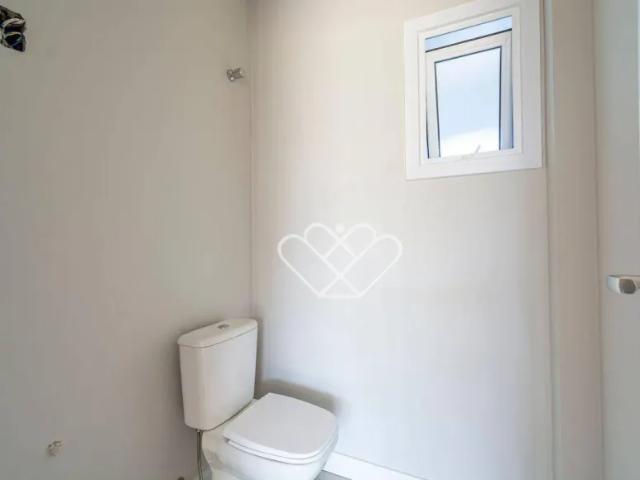 Viva com Estilo e Segurança na Incomparável Casa de 162m² no Condomínio Bella Vita!