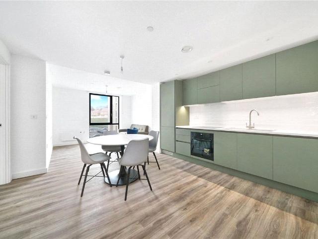 Viva Court, Kimpton Road, Luton LU2, 1 bed flat to rent, £1,300 pcm | PrimeLocation